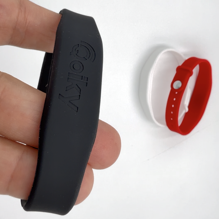 Qoiky Smart Business Wristband : Qoiky - NFC Business Card